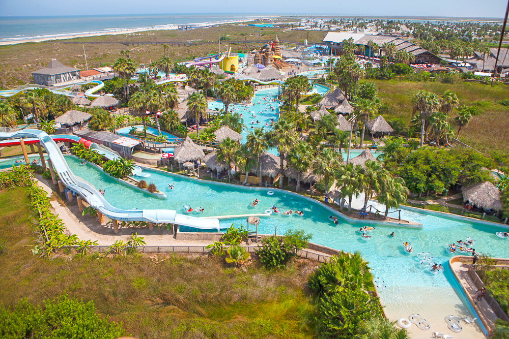 Soak & Slide: The Best Water Parks in Texas – travelinmystate.com